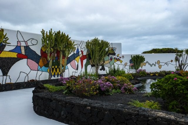 A Lanzarote l'arte si fonde con la natura: le opere di César Manrique